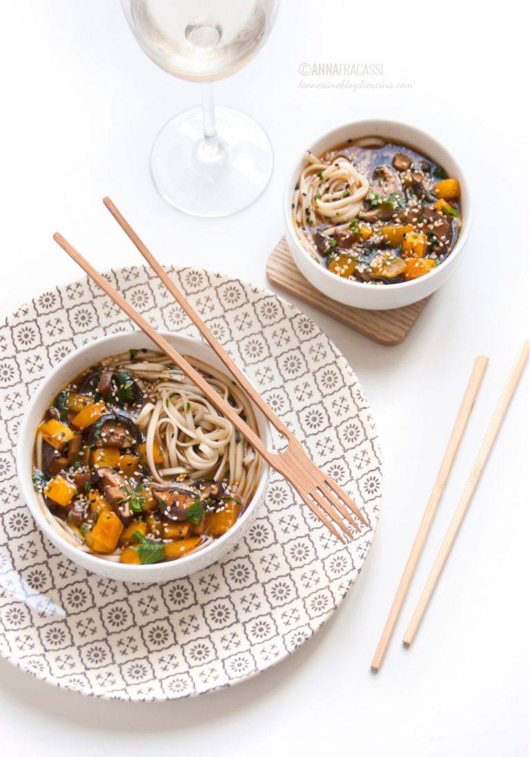 La zuppa di miso autunnale di Giulia, con zucca e qualche fungo shiitake